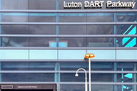 luton dart terminal parkway and central space interior systems