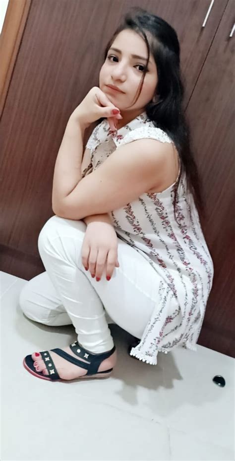 Sabia Indian Busty Girl Indian Escort In Dubai