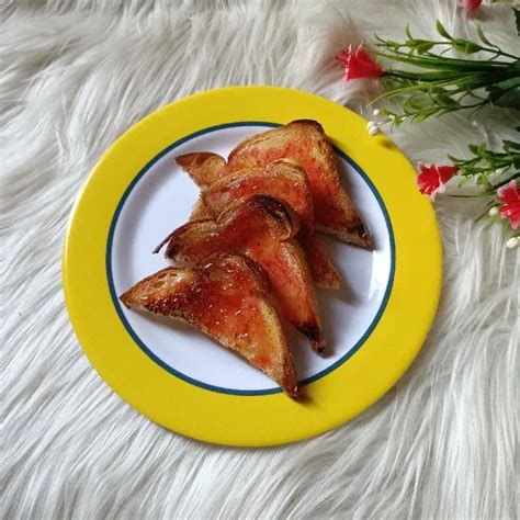 Resep Triangle Strawberry Toast Sederhana Rumahan Di Yummy App