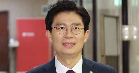 與 의공학자 이레나·로봇산업 강철호·前판사 전상범 영입 종합