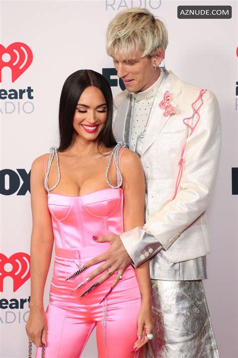 Megan Fox Sexy Stuns On The Red Carpet Of Iheartradio Music Awards Aznude