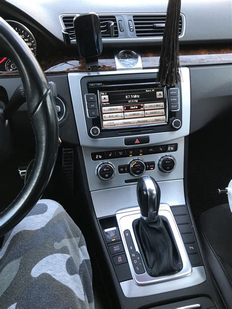 Замена штатной магнитолы — Volkswagen Passat Variant (B7), 1,8 л, 2011 ...