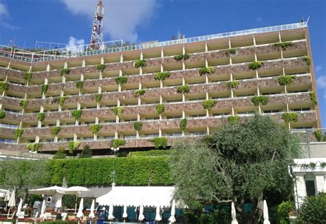 로마 최고의 호텔 라 그리페에서의 특별한 경험은 무엇일까