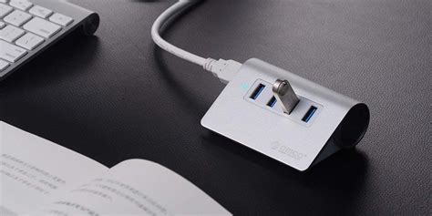 This Prime Shipped Aluminum Hub Adds Four USB Ports To Your Mac Off