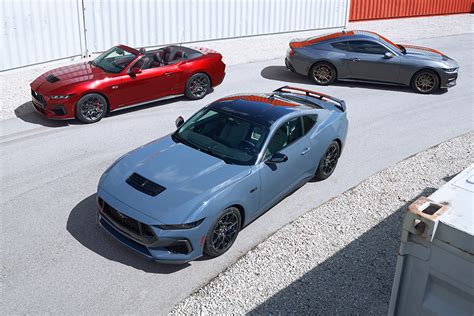 리뷰 7세대를 맞이한 머슬카의 아이콘 포드 머스탱 서울경제