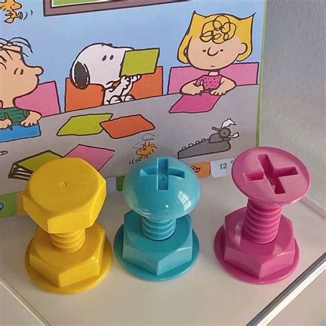 Creative Screw Shape Hook Cute Wall Mount Organizer