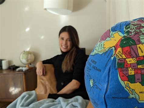 Dc2 Dual Camera Defocus Control By Learning To Refocus