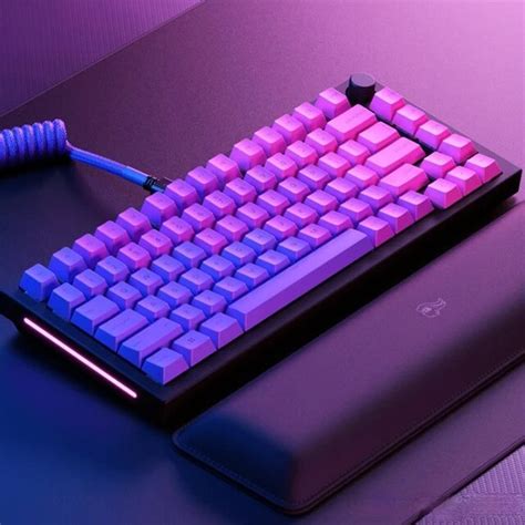 Glorious GMMK Pro Barebone High Profile Gasket Mounted RGB OFF