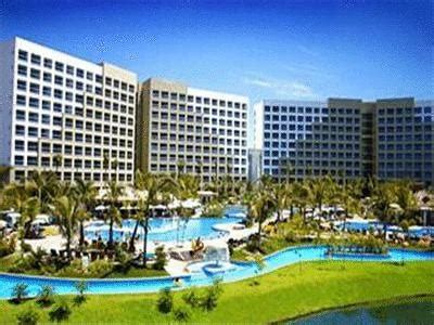 Grand Mayan Hotel There Was A Wave Pool A Water Slide And A Lazy