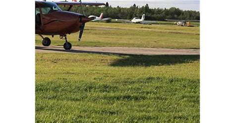 Два самолета се сблъскаха загинаха петима