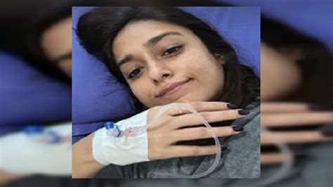 விஜய் பட நடிகை மருத்துவமனையில் அனுமதி ரசிகர்கள் அதிர்ச்சி Vijay Film Actress Admitted To