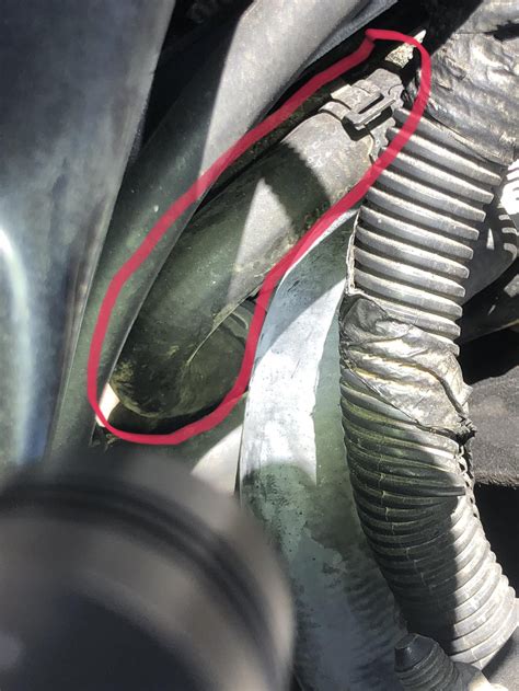 Help identify this hose? : r/MechanicAdvice