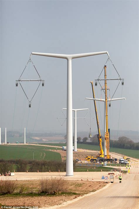 First New Pylon Design In 90 Years Is Smaller And Will Help Transfer Green Energy Daily Mail