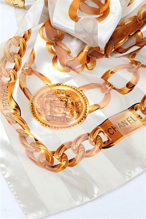 F 빈티지 실크 스카프 넬맛 금장 한정 올드스쿨 헬로마켓 F 빈티지 실크 스카프 넬맛 금장 한정 올드스쿨 헬로마켓