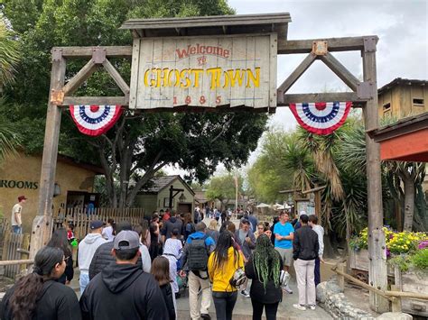 Photos Video Ghost Town Alive” And Knotts Summer Nights Return
