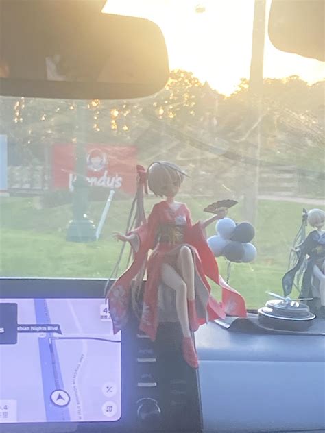 Whos She R Whatanime