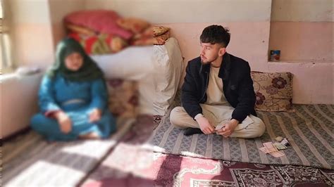 متاسفانه این مادر خانه ندارد و بی کس است😢 Youtube