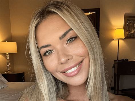 Sandra Kubicka In Bathing Suit Is In Her Natural Environment — Celebwell