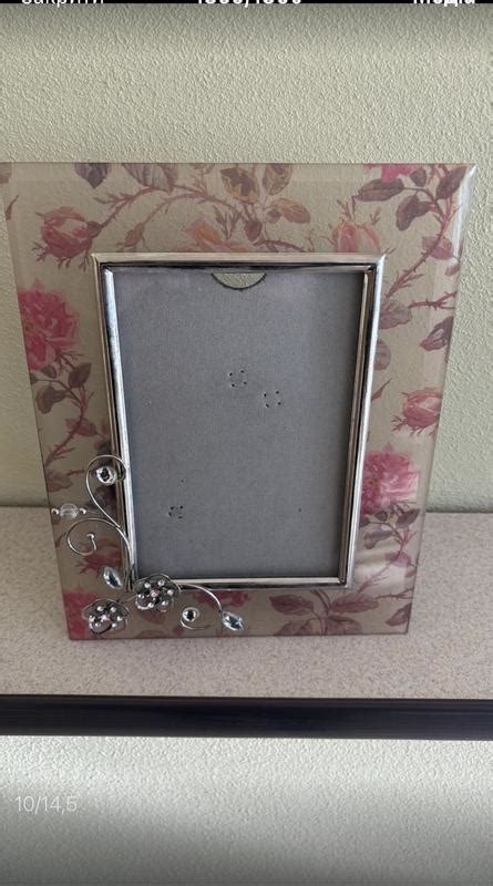 Фоторамка з трояндами — ціна 155 грн у каталозі Фоторамки Купити товари для дому та побуту за