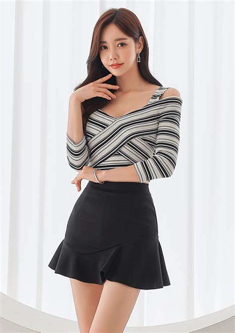 티나니 코코아 스트라이프 티셔츠