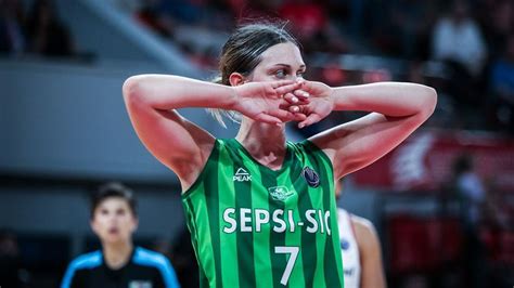 Борислава Христова и Сепси отпаднаха на полуфиналите на турнира за