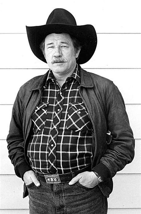 Rugged Character Actor James Gammon Dies