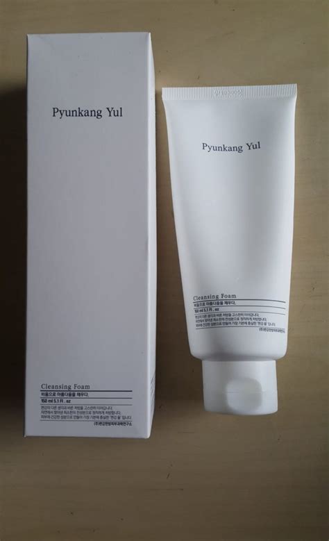 Pyunkang Yul Cleansing Foam - Glam Skin Review