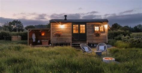 29 Small Double Wides That Live Way Larger Than They Actually Look