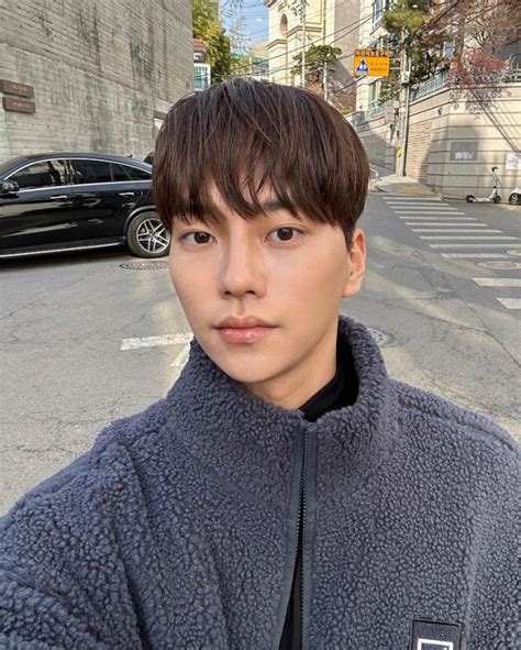 남성 겨울 코디로 겨울 매력 UP 가지 스타일링 팁은