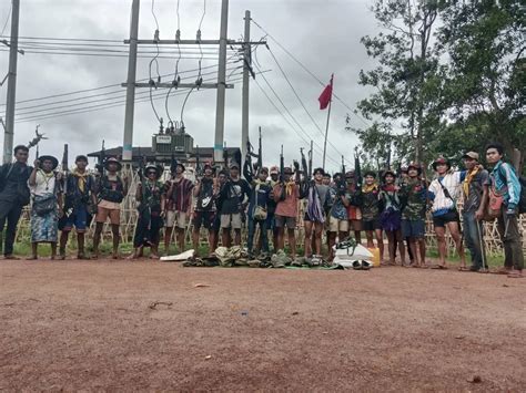 အုတ်ဖိုမြို့နယ် ပဲခူးရိုးအစပ်က စစ်တပ်အထိုင်စခန်းကို Pdf တွေသိမ်းပိုက် စစ်သား ၈ ဦးသေဆုံးပြီး လက