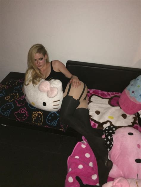 今度はアヴリル・ラヴィーンのヌード写真がハッキングにより流出 みんくちゃんねる