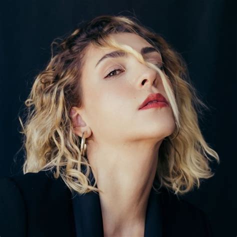 Lori Loriclari Threads Say More