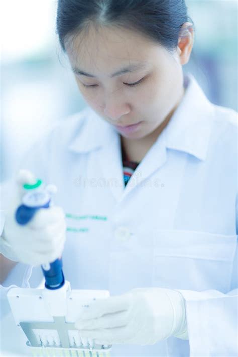 Lab Experiment Stock Image Image Of Pipette Liquid 39683649