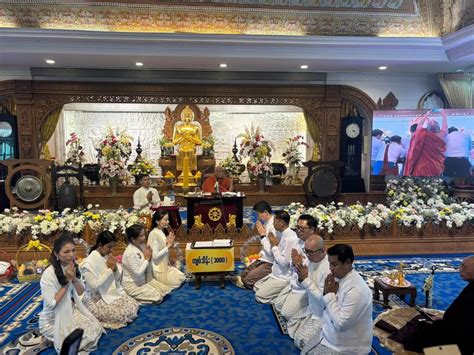 ရွှေကျင်သာသနာပိုင် သီတဂူဆရာတော်ကြီးအား အောင်ဇမ္ဗူဆရာတော်နှင့် တပည့် ဒ