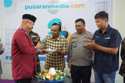 Bupati Ucapkan Selamat Ulang Tahun pusaranmedia.com | Kukarpaper.com