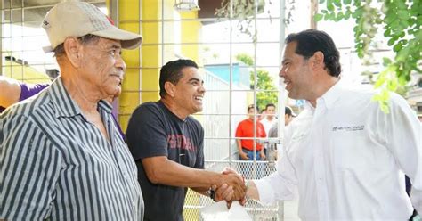 Noticias De Nuevo Laredo Estrecha Héctor Canales Contacto Con La Gente