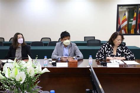 លោក ឌិត ទីណា ៖ ការបង្កើតគម្រោងថ្មី