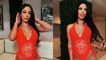 Neighbor Invited Me For Sex While Her Husband Was At Work