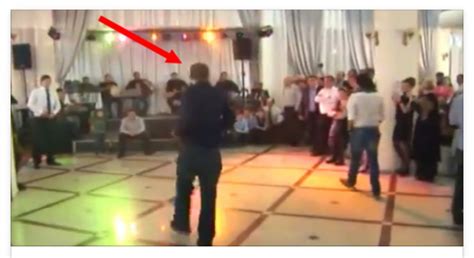 ქორწილში წყნარი სიმღერა იყო შემდეგ შავებში ჩაცმული ბიჭი გამოვიდა მუსიკა ასწრაფდა და ვიდეო