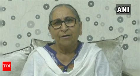 Dalbir Kaur Sister Of Sarabjit Singh Who Died In Pakistan Jail Dies Of Heart Attack Amritsar