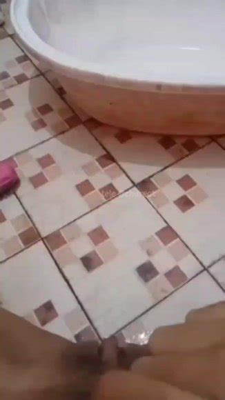 16 file(s) including ( Join Tele @TissuMalam ) -7451685471685471.mp4 are shared from Ti****lam ...