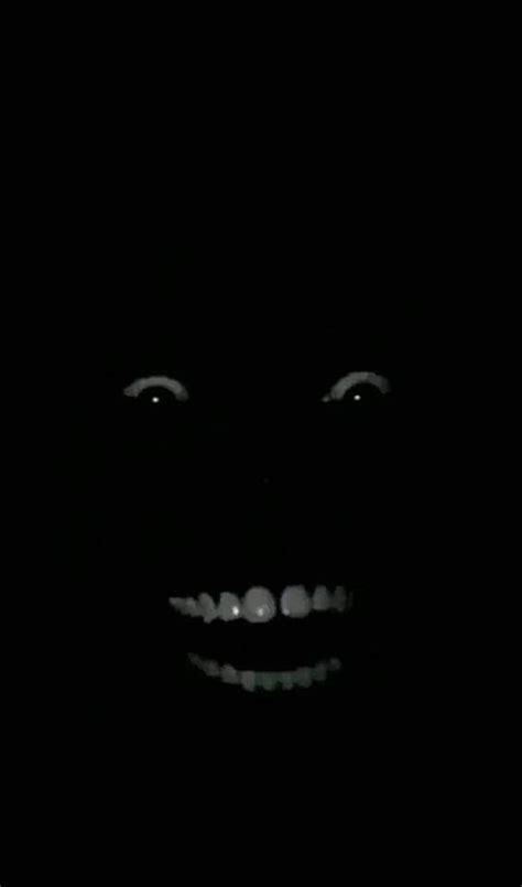 Foto Pocong Seram Wajah