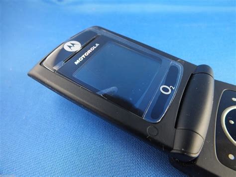 Motorola W220 specs, faq, comparisons