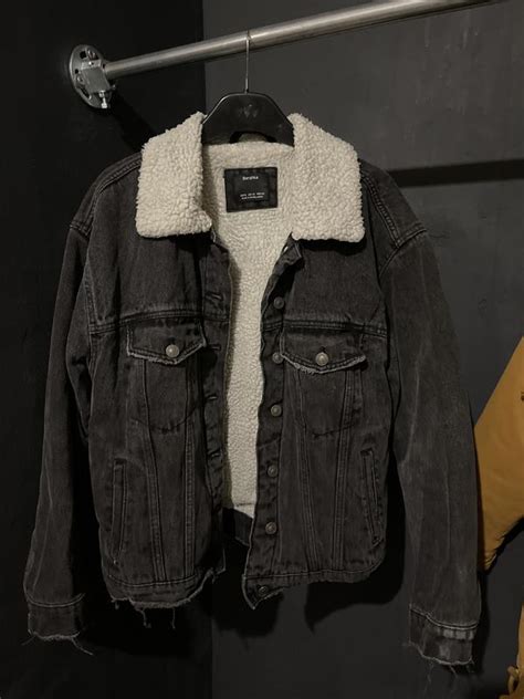 Джинсовка з хутром — ціна 199 грн у каталозі Куртки Купити жіночі речі за доступною ціною на