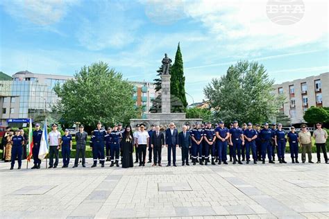 Общо 106 служители от ОДМВР Сливен бяха наградени по случай професионалния им празник Утро