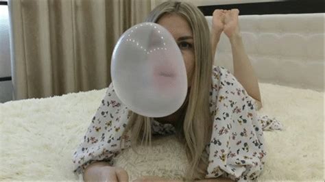 You Chew Over Pieces Of Gum MP FULL HD P Walhalla Street Clips Sale