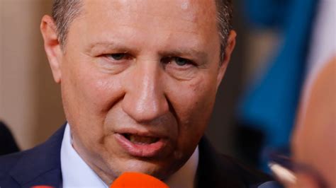 Сарафов се оказа подведен от Гешев че децата му са присъствали на взрива ПП ДБ иска оставката му