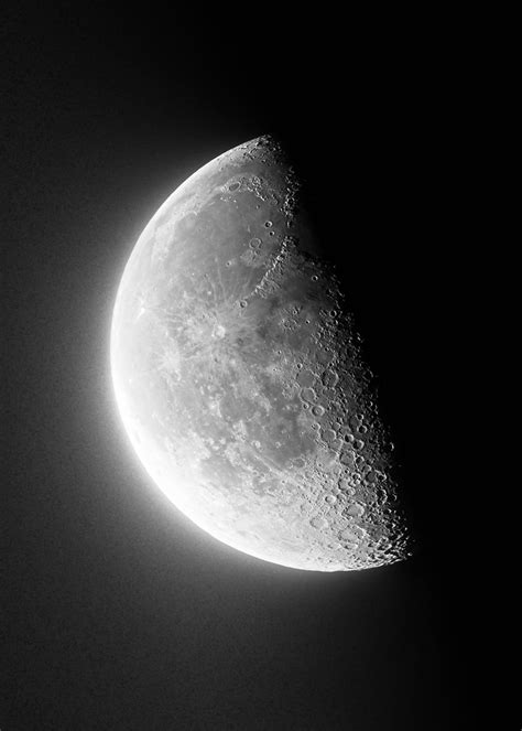 Half Moon Wallpapers 4k Hd Half Moon Backgrounds On Wallpaperbat