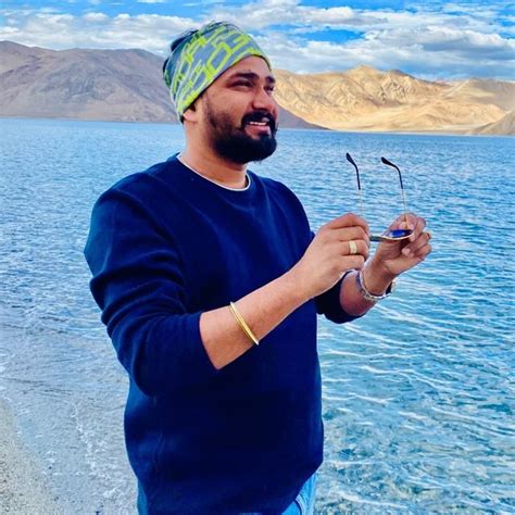 𝐂𝐀 𝐓𝐮𝐬𝐡𝐚𝐫 𝐀𝐠𝐚𝐫𝐰𝐚𝐥 Agerwal Tushar • Threads Say More