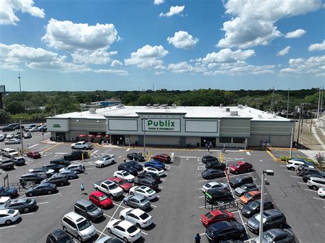 Publix Sued By Former Assistant Managers Who Claim They Werent Paid